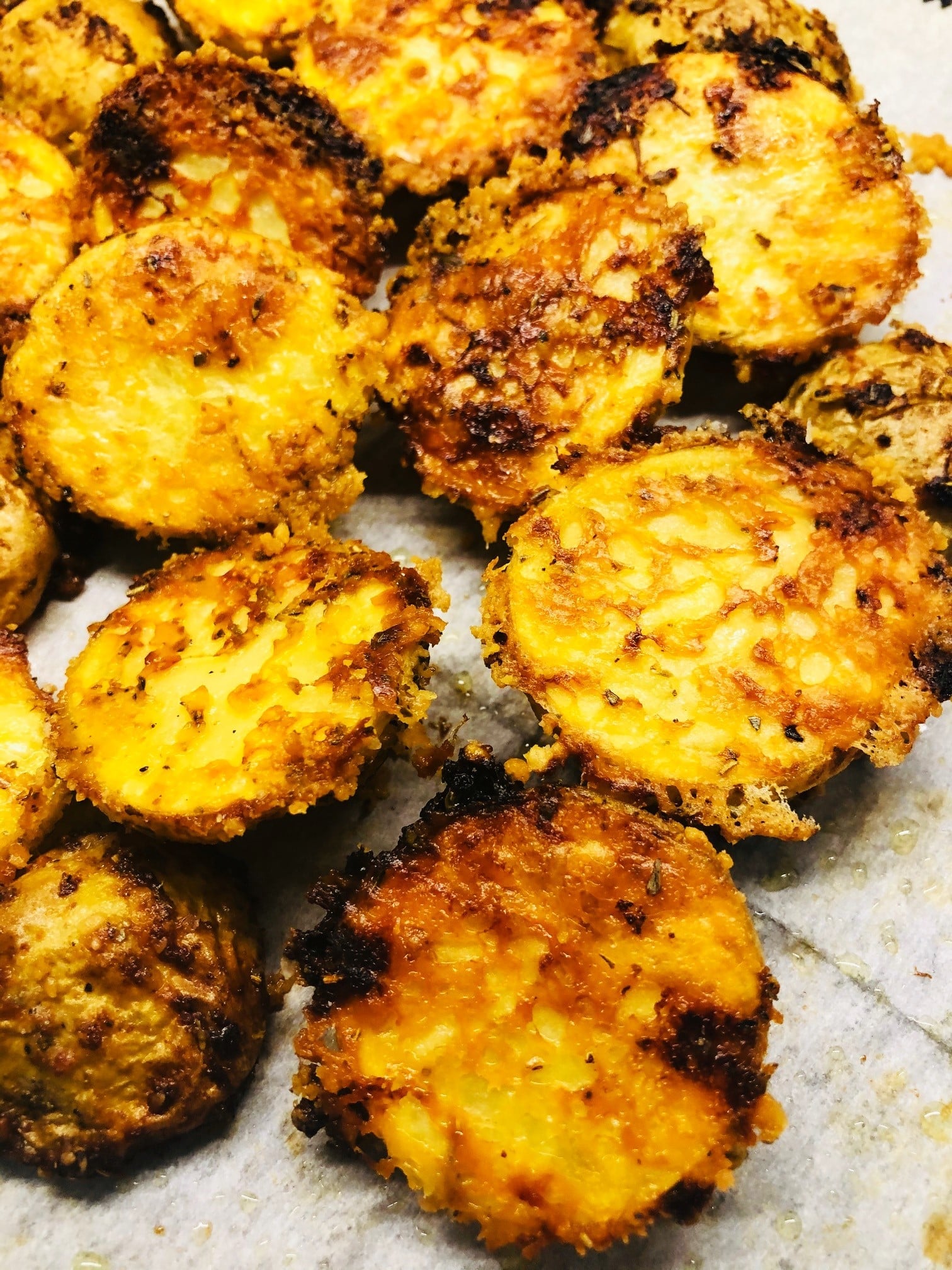 Crispy Garlic Parmesan Potatoes - Cooks Well With Others