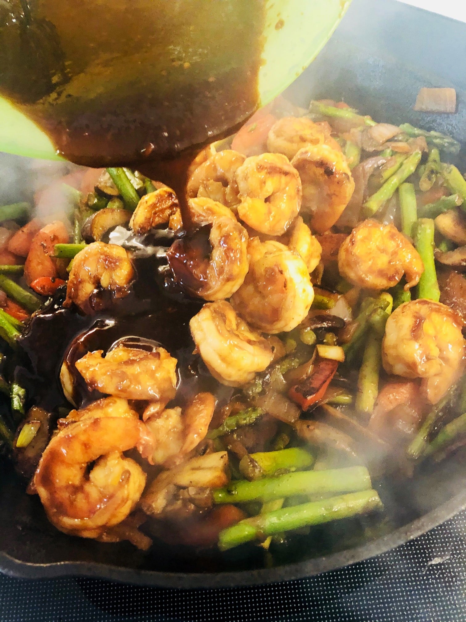 Ginger Garlic Shrimp Stir Fry - Cooks Well With Others