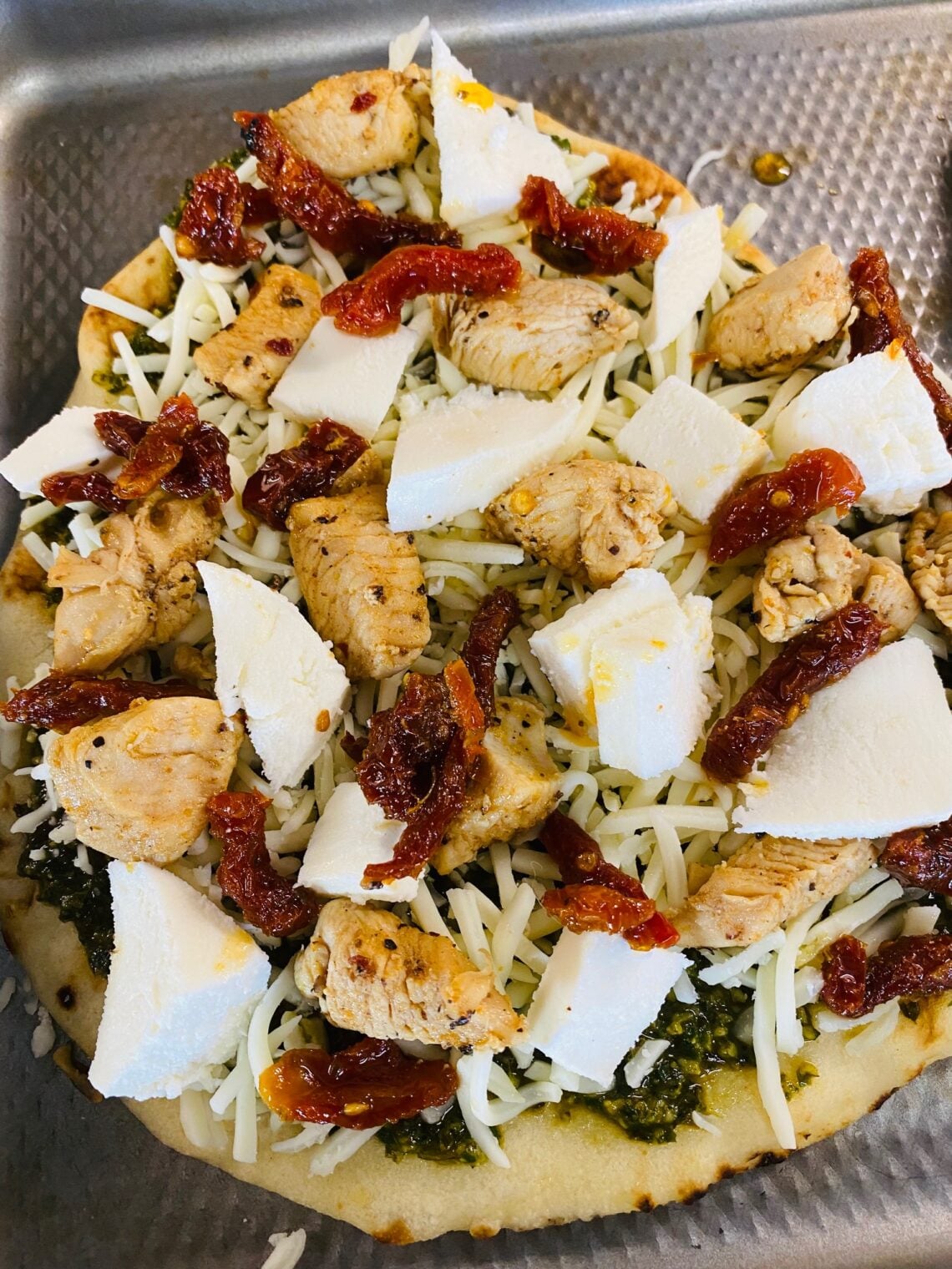 Chicken Pesto Naan Flatbreads - Cooks Well With Others