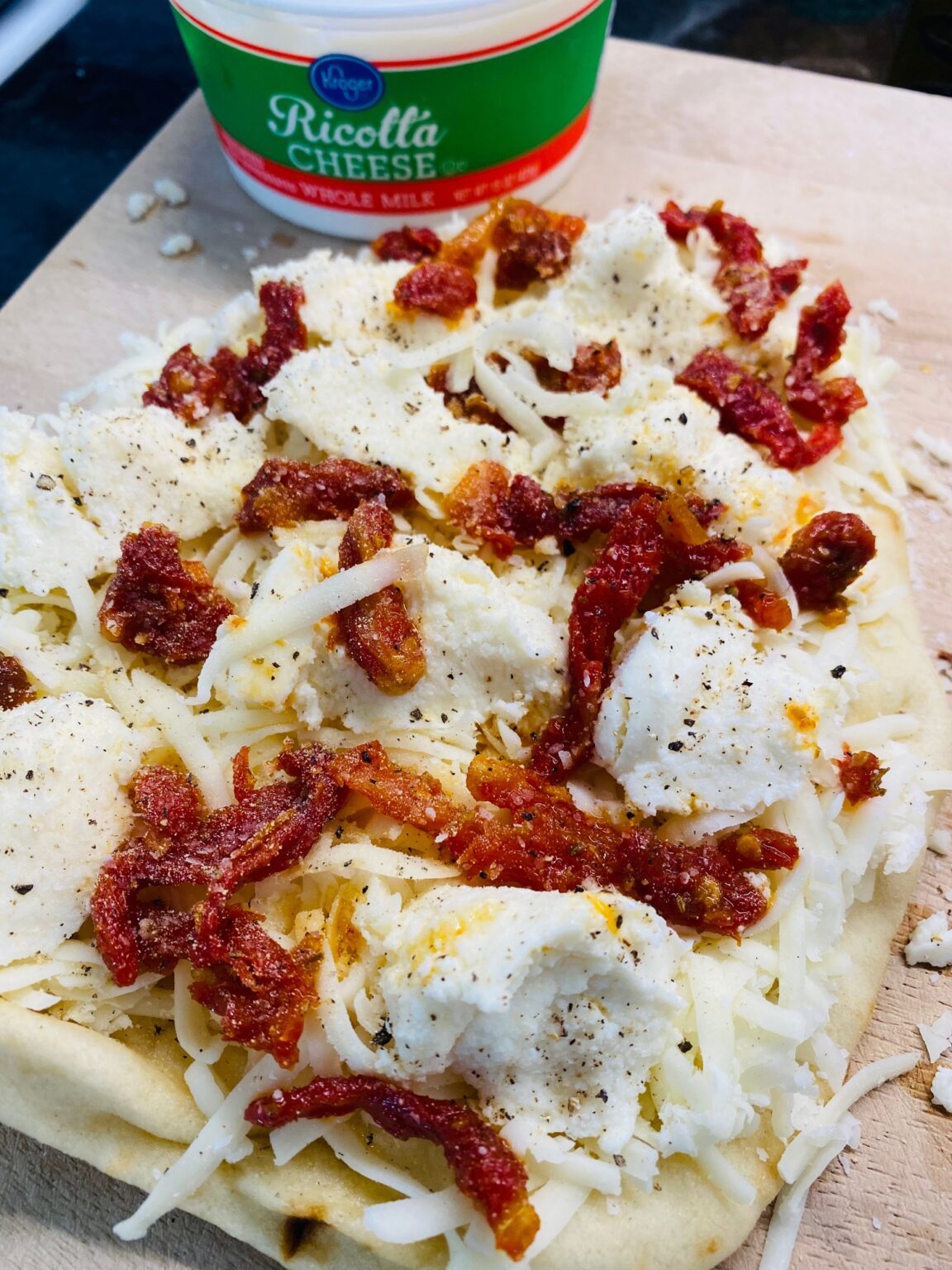 Ricotta Caprese Flatbread Pizzas - Cooks Well With Others