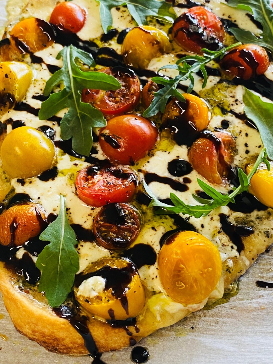 Tomato Burrata Pesto Flatbreads - Cooks Well With Others