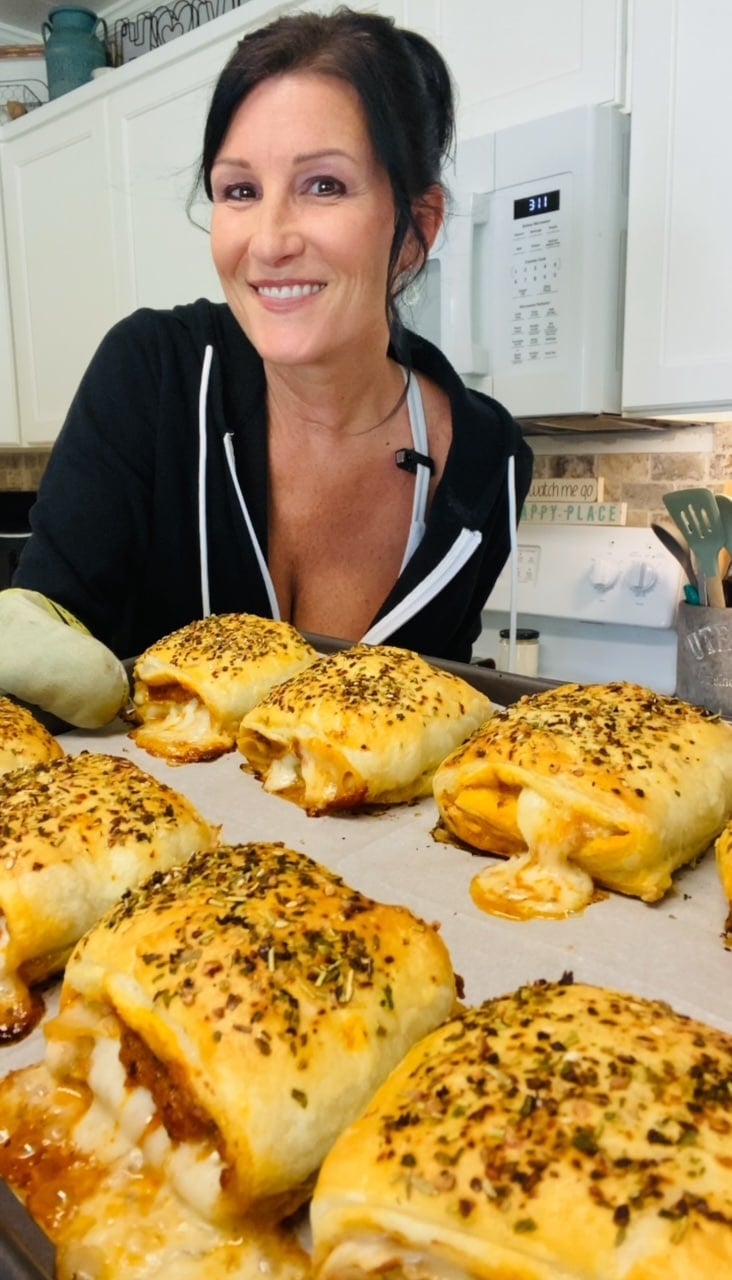 Tuscan Turkey Puff Pastry Roll Ups - Cooks Well With Others